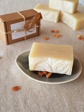 Natūralus muilas su gintaro pudra 100gr. – straini.lt